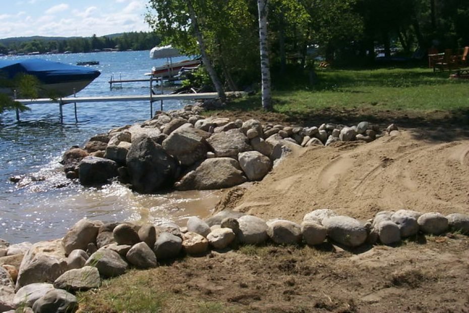 HOME - Lake Shore Marine Construction | Northern Michigan Contractor